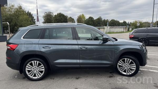 Pelēks Skoda Kodiaq 2019 Rīga, ar dzinēja tilpumu 2.00 L un nobraukumu 140 tūkst. km par 24000 €, foto 5 vietnē AUTOMOTO.COM.LV
