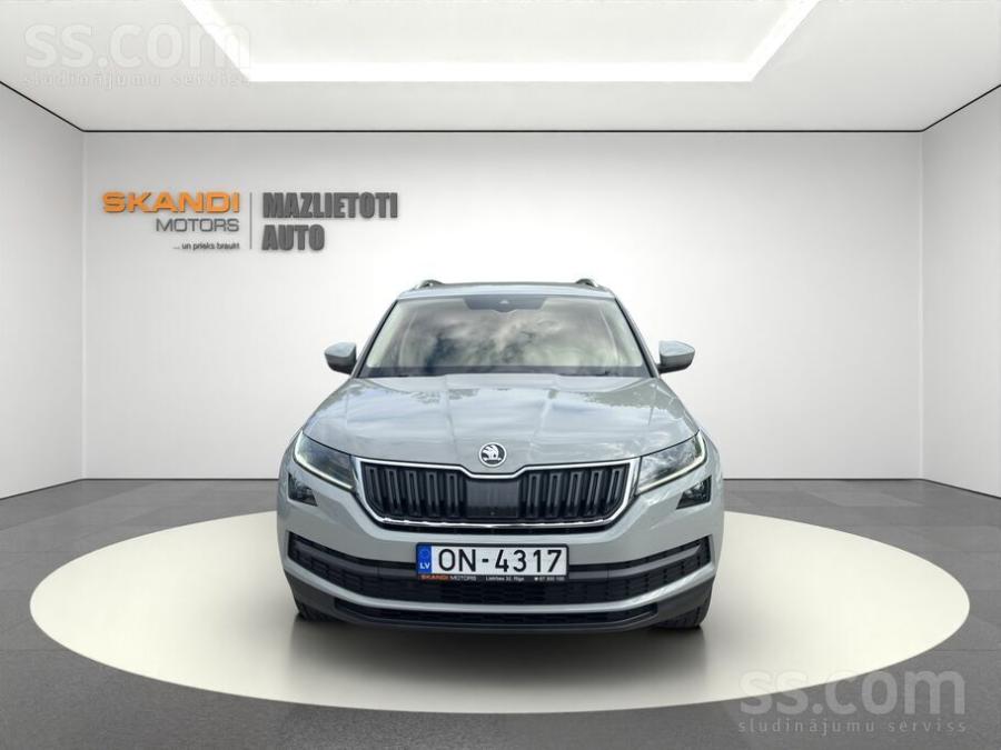Grey Skoda Kodiaq 2019 in Riga, with an engine capacity of 2.00 L and mileage of 144 thousand km for 21490 €, photo 3 on AUTOMOTO.COM.LV