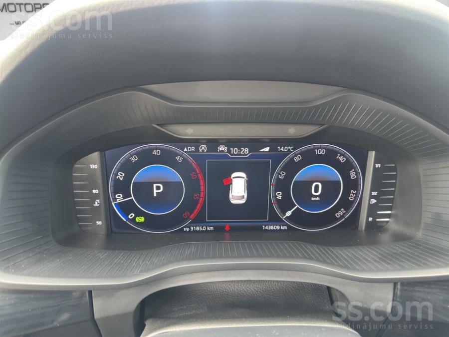 Grey Skoda Kodiaq 2019 in Riga, with an engine capacity of 2.00 L and mileage of 144 thousand km for 21490 €, photo 12 on AUTOMOTO.COM.LV