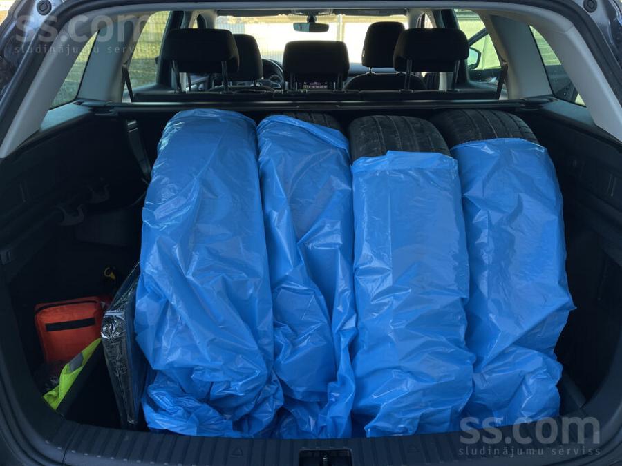 Grey Skoda Kodiaq 2019 in Jekabpils, with an engine capacity of 1.50 L and mileage of 269 thousand km for 15800 €, photo 30 on AUTOMOTO.COM.LV