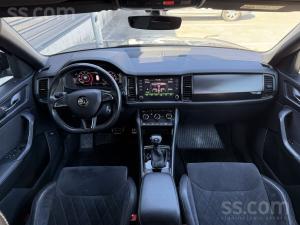 Pelēks Skoda Kodiaq 2019 Rīga, ar dzinēja tilpumu 2.00 L un nobraukumu 170 tūkst. km par 22000 €, foto 14 vietnē AUTOMOTO.COM.LV