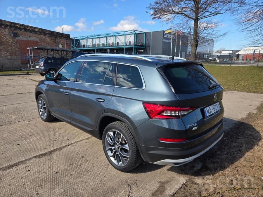 Pelēks Skoda Kodiaq 2019 Rīga, ar dzinēja tilpumu 2.00 L un nobraukumu 210 tūkst. km par 18000 €, foto 4 vietnē AUTOMOTO.COM.LV
