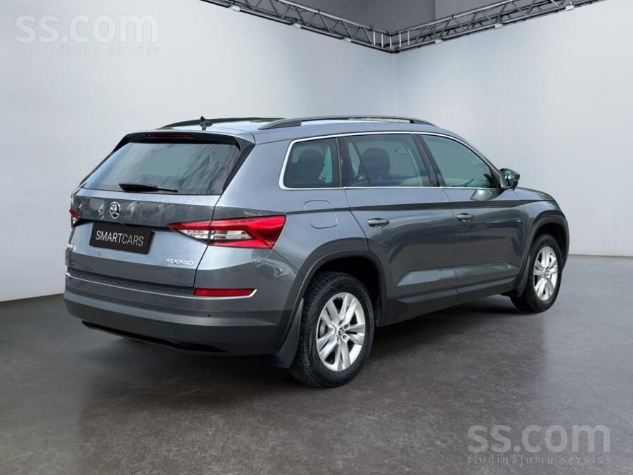 Grey Skoda Kodiaq 2019 in Riga, with an engine capacity of 1.50 L and mileage of 106 thousand km for 18700 €, photo 6 on AUTOMOTO.COM.LV