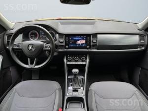Grey Skoda Kodiaq 2019 in Riga, with an engine capacity of 1.50 L and mileage of 106 thousand km for 18700 €, photo 11 on AUTOMOTO.COM.LV