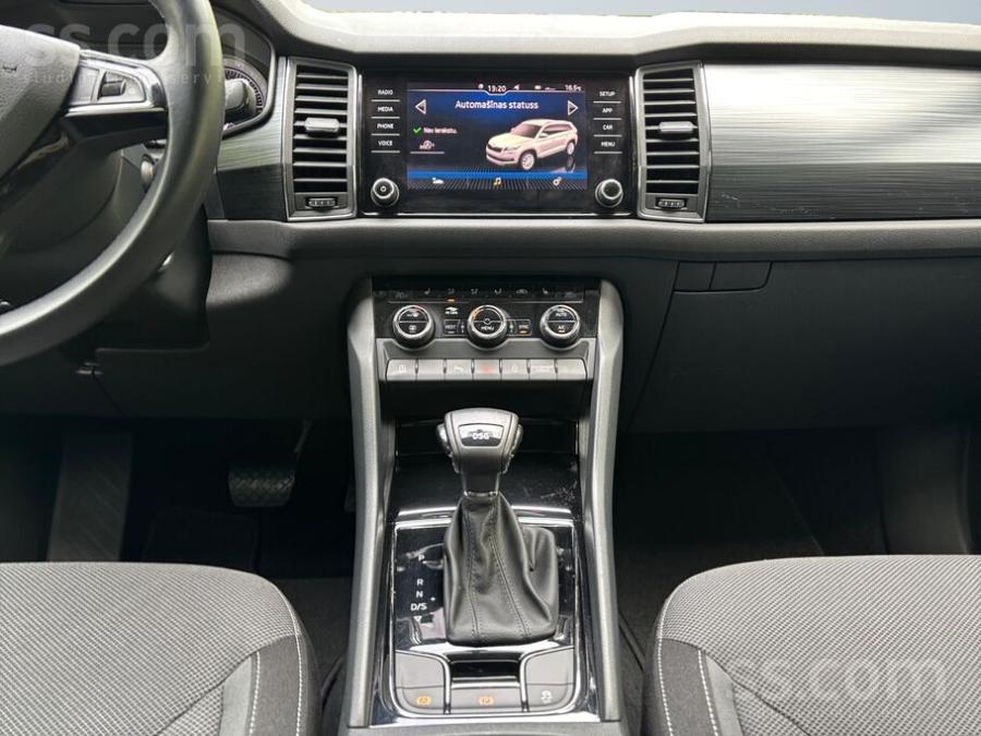 Grey Skoda Kodiaq 2019 in Riga, with an engine capacity of 1.50 L and mileage of 106 thousand km for 18700 €, photo 12 on AUTOMOTO.COM.LV