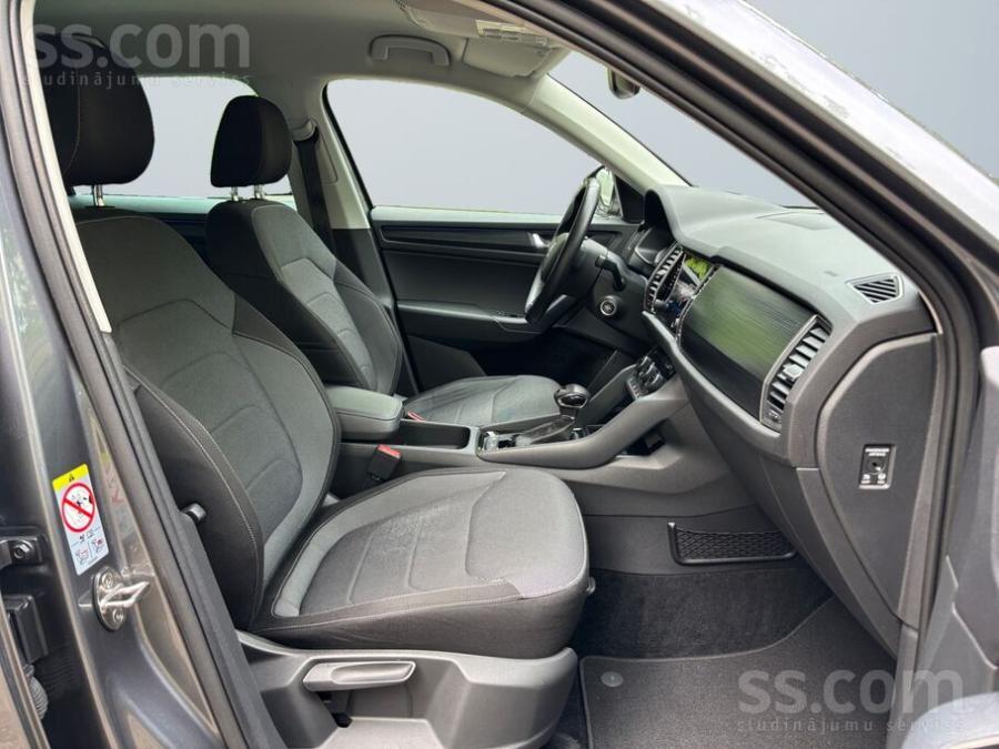 Grey Skoda Kodiaq 2019 in Riga, with an engine capacity of 1.50 L and mileage of 106 thousand km for 18700 €, photo 16 on AUTOMOTO.COM.LV