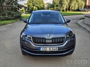Grey Skoda Kodiaq 2019 in Jekabpils, with an engine capacity of 1.50 L and mileage of 269 thousand km for 15490 €, photo 4 on AUTOMOTO.COM.LV