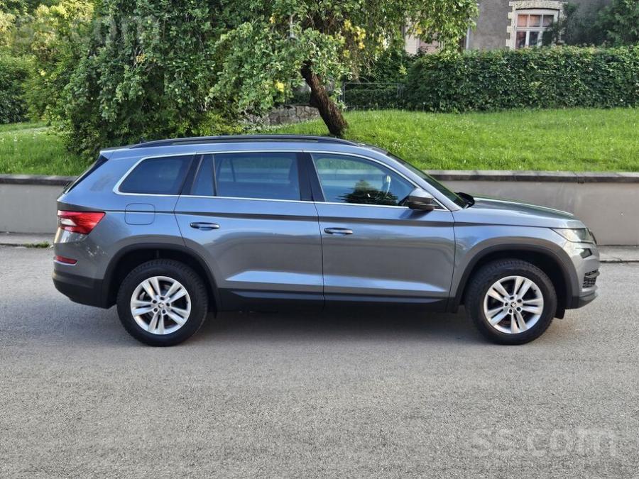 Grey Skoda Kodiaq 2019 in Jekabpils, with an engine capacity of 1.50 L and mileage of 269 thousand km for 15490 €, photo 7 on AUTOMOTO.COM.LV