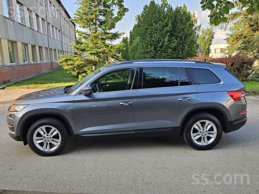 Grey Skoda Kodiaq 2019 in Jekabpils, with an engine capacity of 1.50 L and mileage of 269 thousand km for 15490 €, photo 13 on AUTOMOTO.COM.LV