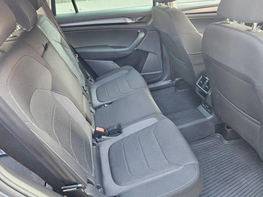 Pelēks Skoda Kodiaq 2019 Jēkabpils, ar dzinēja tilpumu 1.50 L un nobraukumu 269 tūkst. km par 15490 €, foto 22 vietnē AUTOMOTO.COM.LV