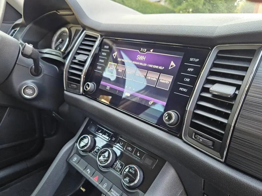 Pelēks Skoda Kodiaq 2019 Jēkabpils, ar dzinēja tilpumu 1.50 L un nobraukumu 269 tūkst. km par 15490 €, foto 24 vietnē AUTOMOTO.COM.LV