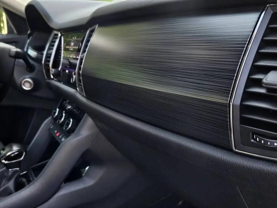 Pelēks Skoda Kodiaq 2019 Jēkabpils, ar dzinēja tilpumu 1.50 L un nobraukumu 269 tūkst. km par 15490 €, foto 27 vietnē AUTOMOTO.COM.LV