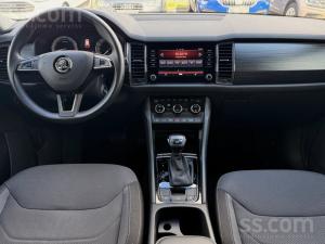 Pelēks Skoda Kodiaq 2019 Rīga, ar dzinēja tilpumu 1.50 L un nobraukumu 87 tūkst. km par 20490 €, foto 9 vietnē AUTOMOTO.COM.LV