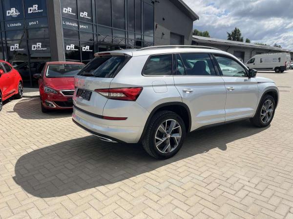 Grey Skoda Kodiaq 2019 in Taurage, with an engine capacity of 2.00 L and mileage of 288 thousand km for 16900 €, photo 8 on AUTOMOTO.COM.LV