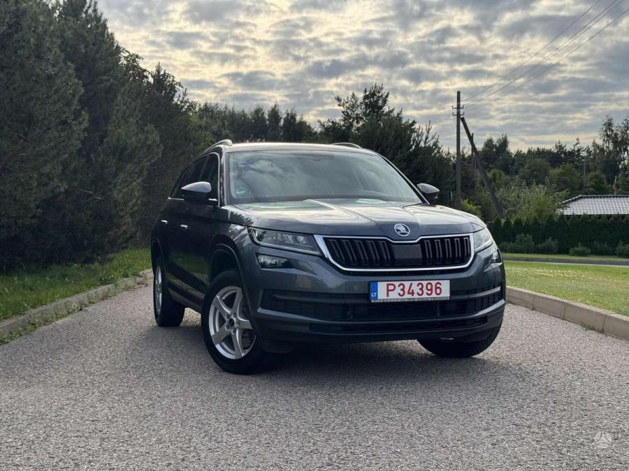 Pelēks Skoda Kodiaq 2019 Viļņa, ar dzinēja tilpumu 1.98 L un nobraukumu 177 tūkst. km par 22500 €, foto 1 vietnē AUTOMOTO.COM.LV