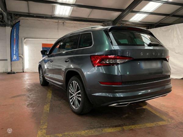 Pelēks Skoda Kodiaq 2019 Viļņa, ar dzinēja tilpumu 1.97 L un nobraukumu 140 tūkst. km par 24300 €, foto 2 vietnē AUTOMOTO.COM.LV