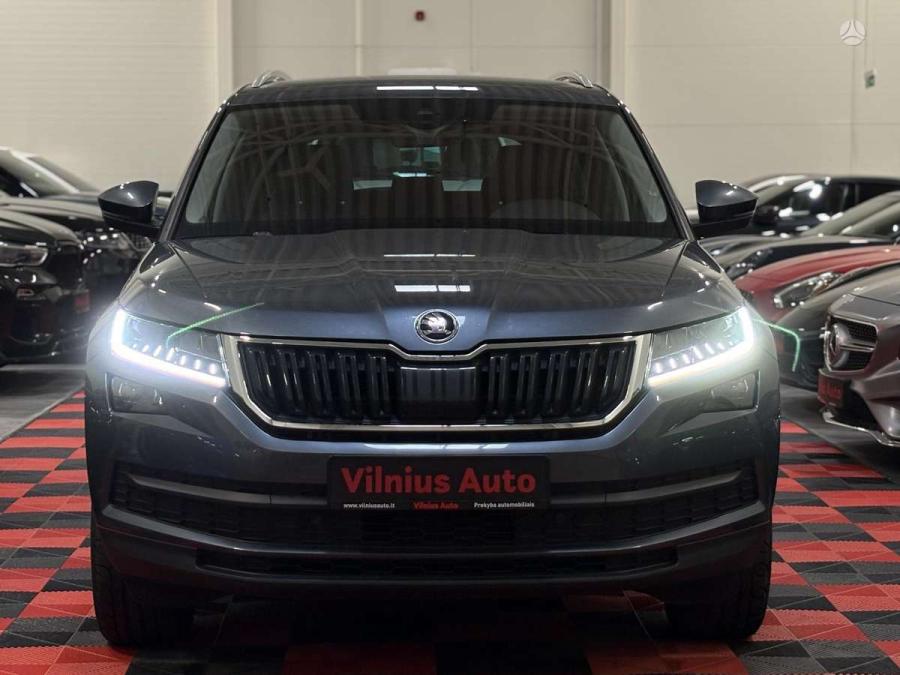 Grey Skoda Kodiaq 2019 in Vilnius, with an engine capacity of 1.97 L and mileage of 192 thousand km for 20490 €, photo 3 on AUTOMOTO.COM.LV