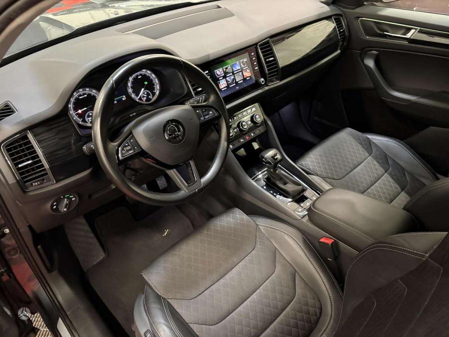 Grey Skoda Kodiaq 2019 in Vilnius, with an engine capacity of 1.97 L and mileage of 192 thousand km for 20490 €, photo 12 on AUTOMOTO.COM.LV