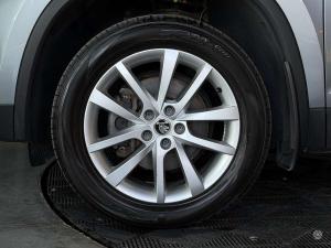 Pelēks Skoda Kodiaq 2019 Kauņa, ar dzinēja tilpumu 1.97 L un nobraukumu 217 tūkst. km par 18990 €, foto 8 vietnē AUTOMOTO.COM.LV