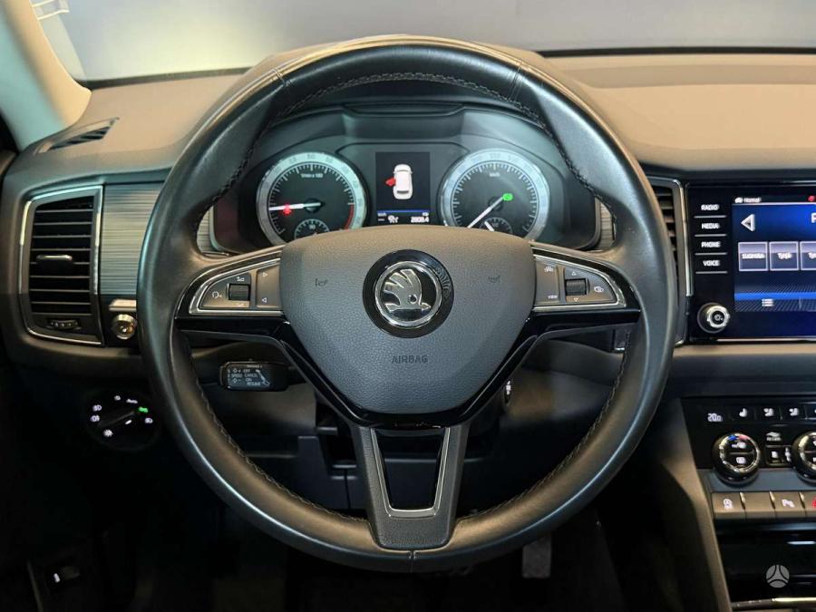 Pelēks Skoda Kodiaq 2019 Kauņa, ar dzinēja tilpumu 1.97 L un nobraukumu 217 tūkst. km par 18990 €, foto 15 vietnē AUTOMOTO.COM.LV
