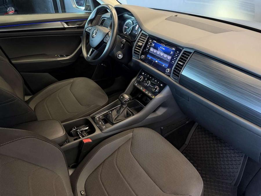 Pelēks Skoda Kodiaq 2019 Kauņa, ar dzinēja tilpumu 1.97 L un nobraukumu 217 tūkst. km par 18990 €, foto 18 vietnē AUTOMOTO.COM.LV