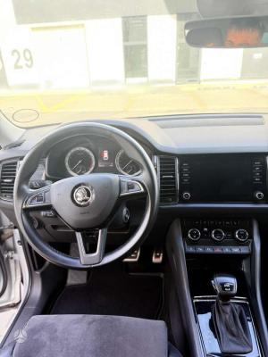 Pelēks Skoda Kodiaq 2019 Viļņa, ar dzinēja tilpumu 1.97 L un nobraukumu 262 tūkst. km par 16750 €, foto 9 vietnē AUTOMOTO.COM.LV