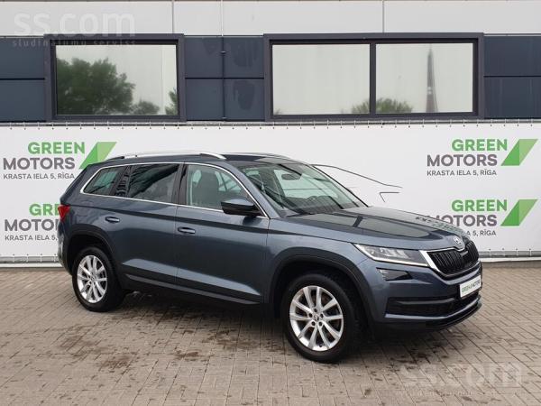 Skoda Kodiaq 2019 in Riga on AUTOMOTO.COM.LV Grey Skoda Kodiaq 2019 in Riga, with an engine capacity of 2.00 L and mileage of 192 thousand km for 19900 €, photo 3 on AUTOMOTO.COM.LV