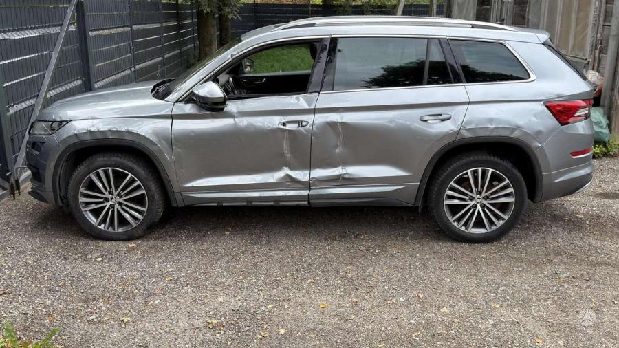 Pelēks Skoda Kodiaq 2019 Jonava, ar dzinēja tilpumu 1.97 L un nobraukumu 240 tūkst. km par 11600 €, foto 13 vietnē AUTOMOTO.COM.LV