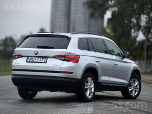 Серый Шкода Kodiaq 2019 в Рига, объемом двигателя 1.50 л и пробегом 97 тыс. км за 18500 €, фото 5 на AUTOMOTO.COM.LV