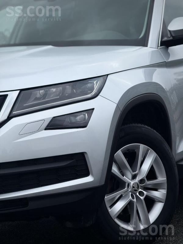 Серый Шкода Kodiaq 2019 в Рига, объемом двигателя 1.50 л и пробегом 97 тыс. км за 18500 €, фото 6 на AUTOMOTO.COM.LV