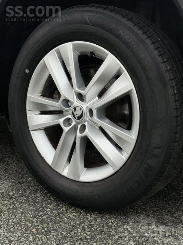 Серый Шкода Kodiaq 2019 в Рига, объемом двигателя 1.50 л и пробегом 97 тыс. км за 18500 €, фото 9 на AUTOMOTO.COM.LV