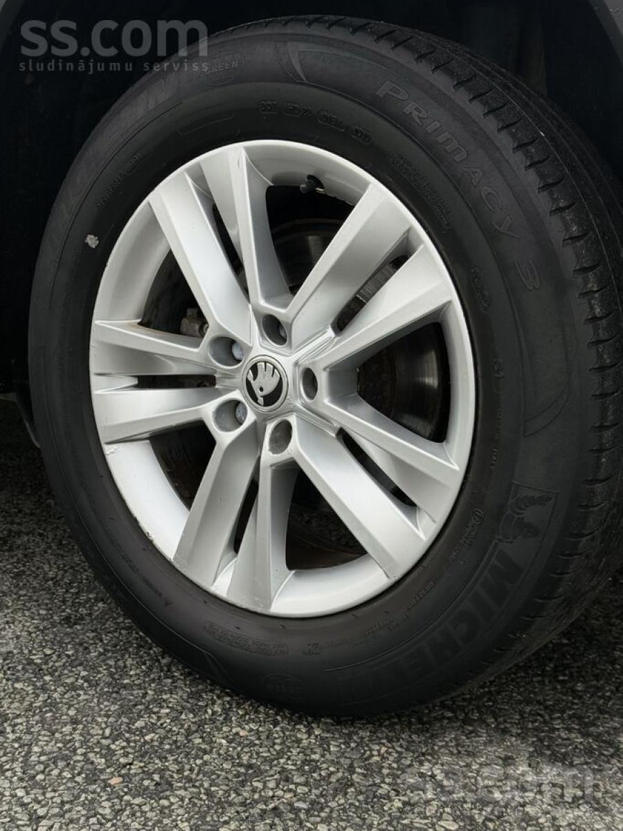 Серый Шкода Kodiaq 2019 в Рига, объемом двигателя 1.50 л и пробегом 97 тыс. км за 18500 €, фото 9 на AUTOMOTO.COM.LV