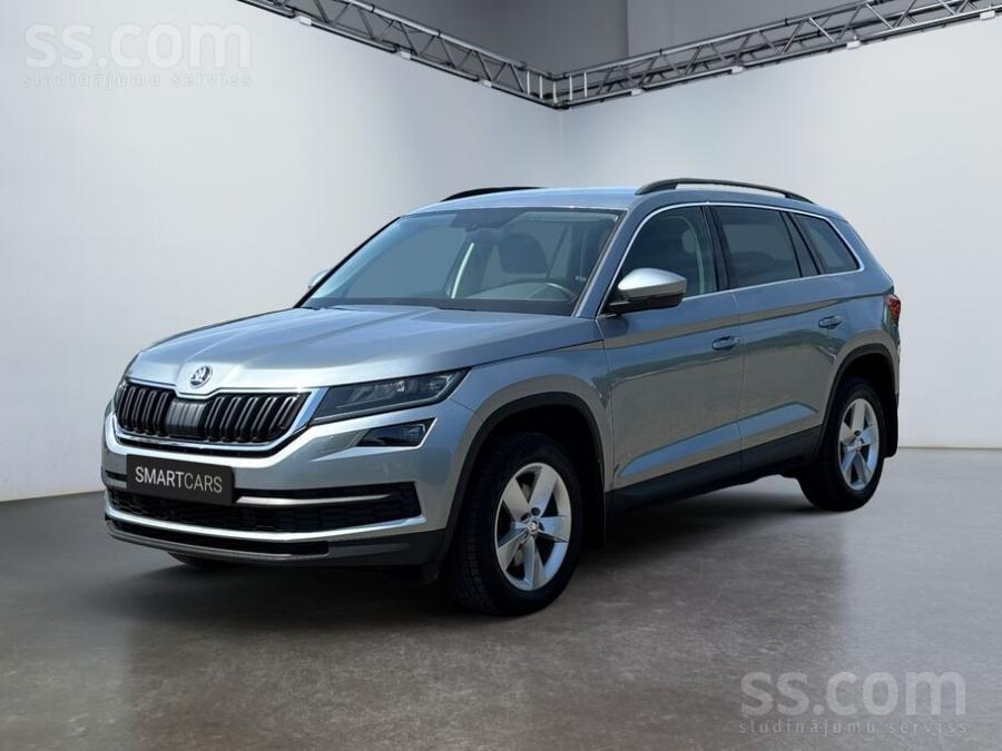 Pelēks Skoda Kodiaq 2020 Rīga, ar dzinēja tilpumu 1.50 L un nobraukumu 71 tūkst. km par 20920 €, foto 1 vietnē AUTOMOTO.COM.LV