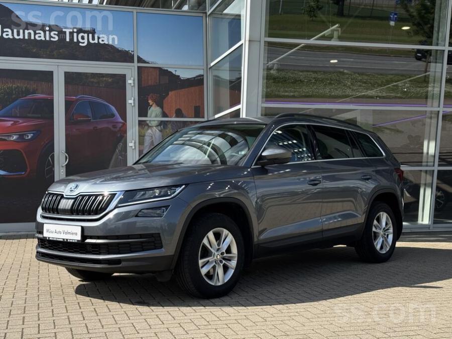 Grey Skoda Kodiaq 2020 in Valmiera, with an engine capacity of 1.50 L and mileage of 77 thousand km for 21900 €, photo 3 on AUTOMOTO.COM.LV