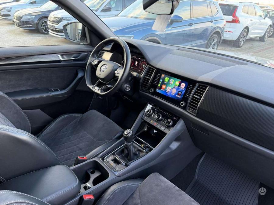 Pelēks Skoda Kodiaq 2020 Šauļi, ar dzinēja tilpumu 1.50 L un nobraukumu 149 tūkst. km par 21768 €, foto 20 vietnē AUTOMOTO.COM.LV
