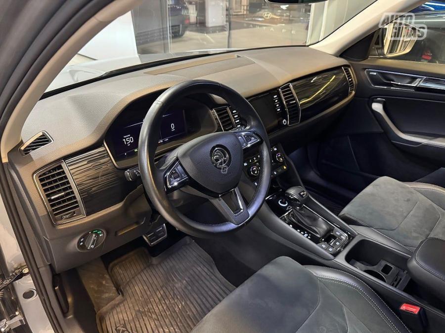 Pelēks Skoda Kodiaq 2020 Kauņa, ar dzinēja tilpumu 0.00 L un nobraukumu 60 tūkst. km par 34226 €, foto 4 vietnē AUTOMOTO.COM.LV