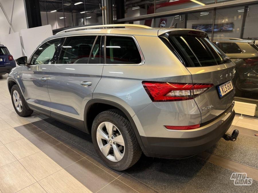 Grey Skoda Kodiaq 2020 in Kaunas, with an engine capacity of 0.00 L and mileage of 60 thousand km for 34220 €, photo 2 on AUTOMOTO.COM.LV