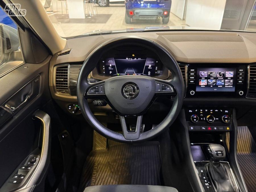 Grey Skoda Kodiaq 2020 in Kaunas, with an engine capacity of 0.00 L and mileage of 60 thousand km for 34220 €, photo 7 on AUTOMOTO.COM.LV