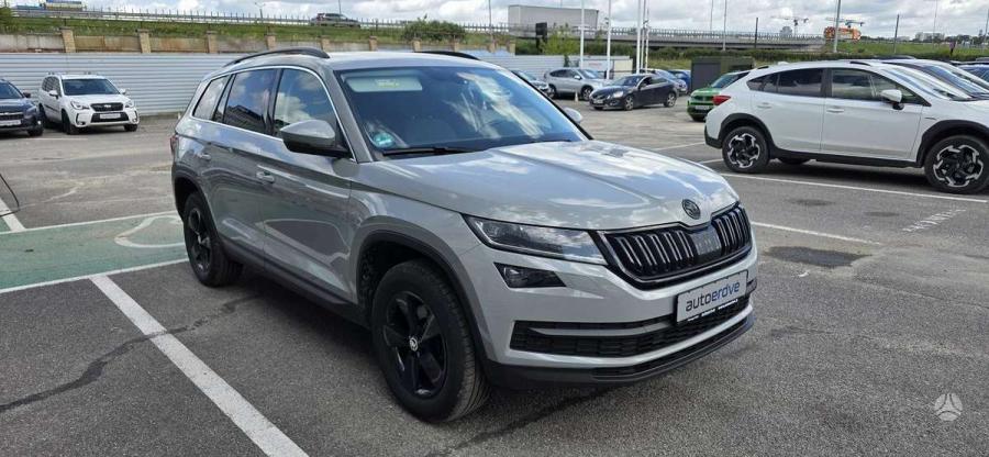 Серый Шкода Kodiaq 2020 в Вильнюс, объемом двигателя 1.50 л и пробегом 103 тыс. км за 22980 €, фото 3 на AUTOMOTO.COM.LV