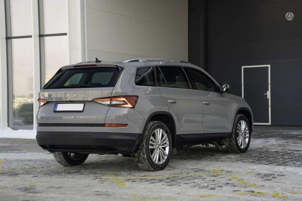Pelēks Skoda Kodiaq 2020 Viļņa, ar dzinēja tilpumu 1.50 L un nobraukumu 195 tūkst. km par 22000 €, foto 4 vietnē AUTOMOTO.COM.LV