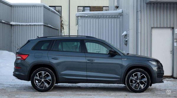 Grey Skoda Kodiaq 2020 in Vilnius, with an engine capacity of 1.97 L and mileage of 235 thousand km for 20950 €, photo 7 on AUTOMOTO.COM.LV