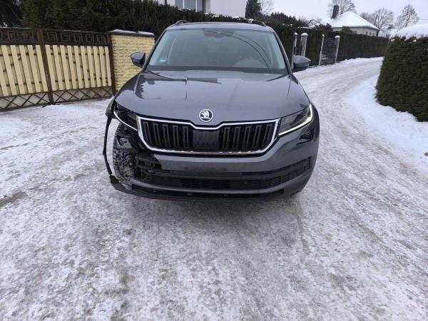 Grey Skoda Kodiaq 2020 in Siauliai, with an engine capacity of 1.98 L and mileage of 101 thousand km for 19900 €, photo 1 on AUTOMOTO.COM.LV