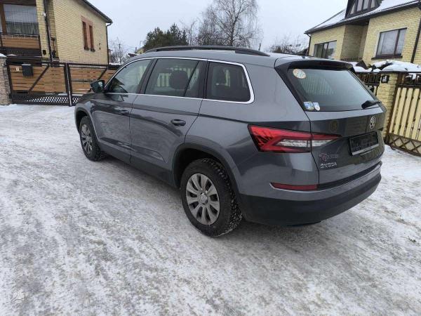Pelēks Skoda Kodiaq 2020 Šauļi, ar dzinēja tilpumu 1.98 L un nobraukumu 101 tūkst. km par 19900 €, foto 4 vietnē AUTOMOTO.COM.LV