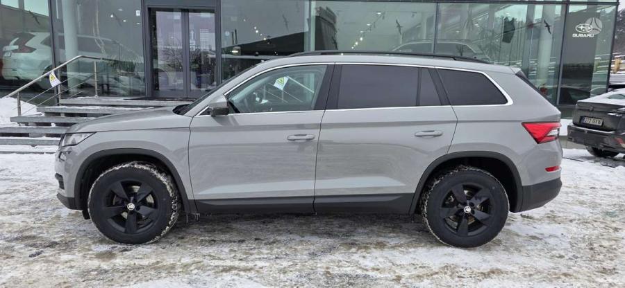 Pelēks Skoda Kodiaq 2020 Viļņa, ar dzinēja tilpumu 1.50 L un nobraukumu 103 tūkst. km par 22980 €, foto 6 vietnē AUTOMOTO.COM.LV