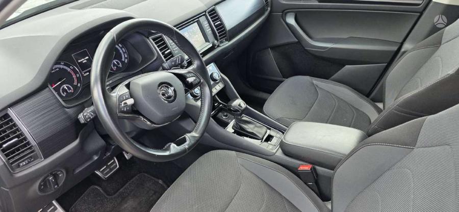 Pelēks Skoda Kodiaq 2020 Viļņa, ar dzinēja tilpumu 1.50 L un nobraukumu 103 tūkst. km par 22980 €, foto 20 vietnē AUTOMOTO.COM.LV