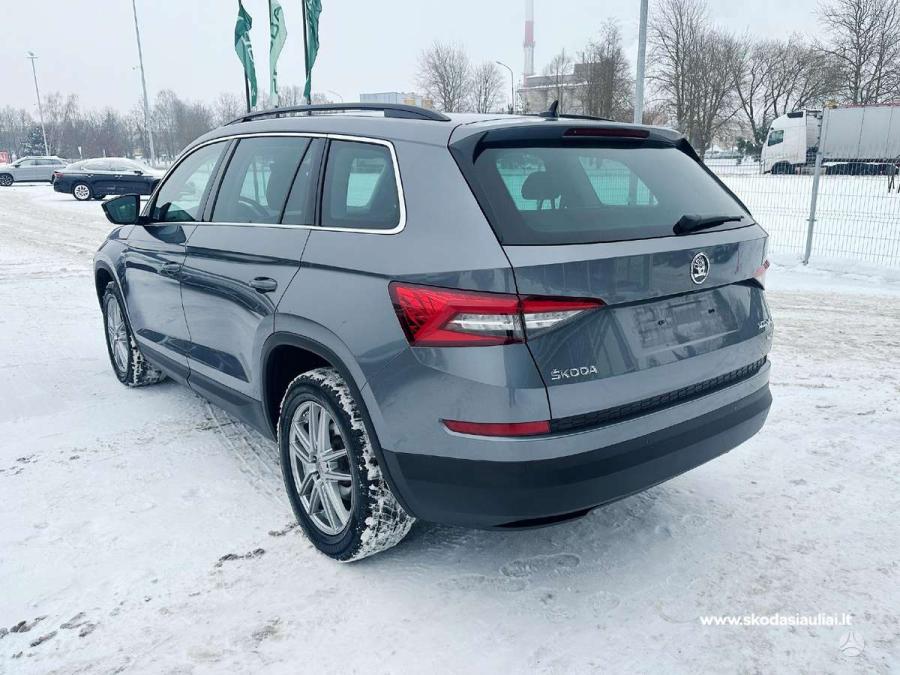 Pelēks Skoda Kodiaq 2020 Šauļi, ar dzinēja tilpumu 1.98 L un nobraukumu 100 tūkst. km par 24900 €, foto 5 vietnē AUTOMOTO.COM.LV