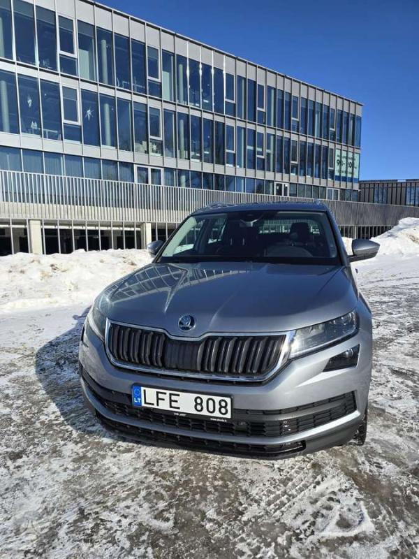 Pelēks Skoda Kodiaq 2020 Viļņa, ar dzinēja tilpumu 1.50 L un nobraukumu 124 tūkst. km par 22800 €, foto 1 vietnē AUTOMOTO.COM.LV