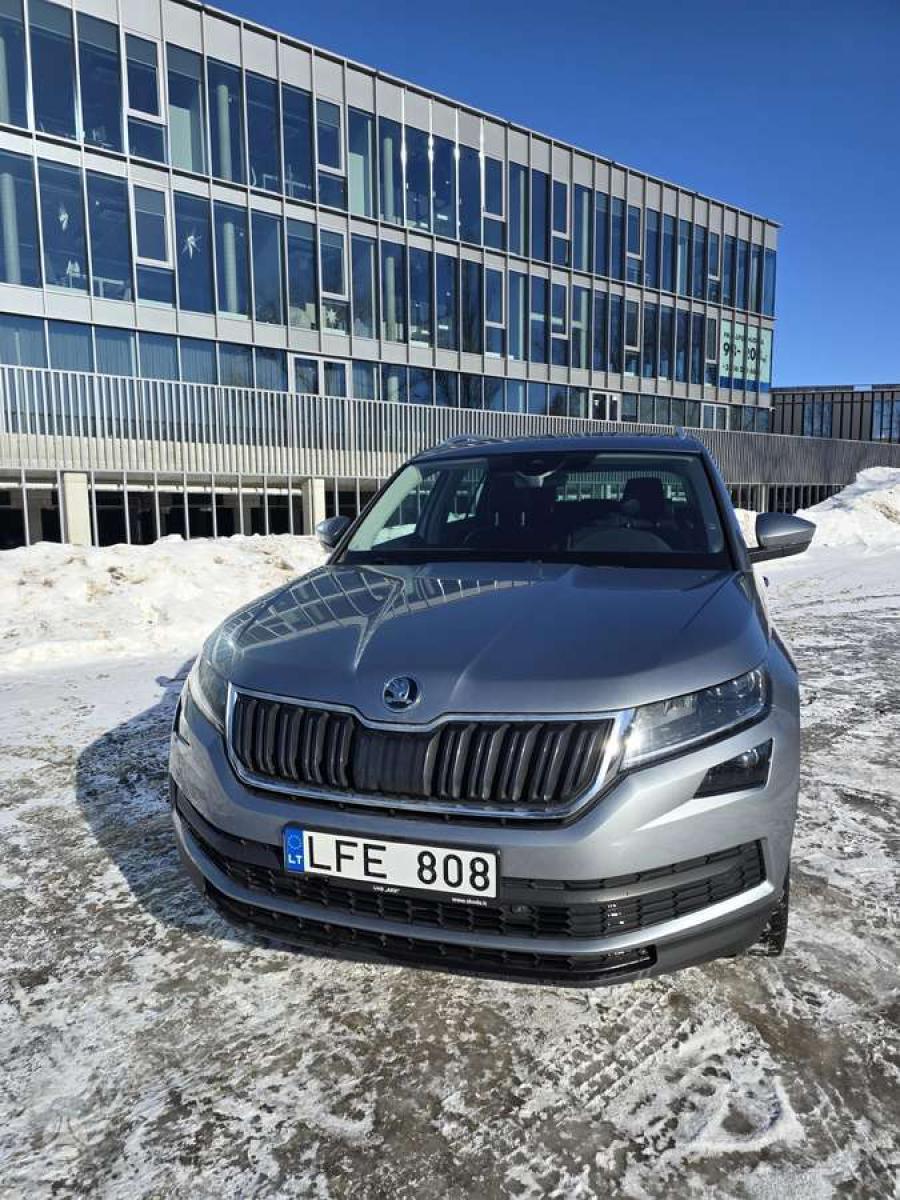 Grey Skoda Kodiaq 2020 in Vilnius, with an engine capacity of 1.50 L and mileage of 124 thousand km for 22800 €, photo 1 on AUTOMOTO.COM.LV