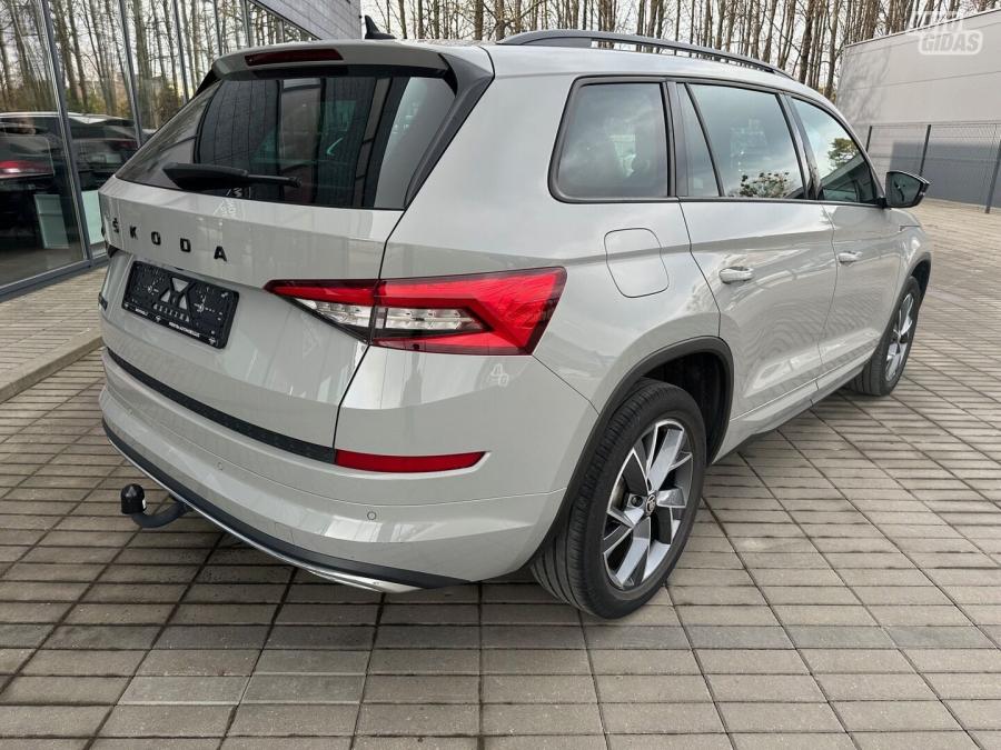 Pelēks Skoda Kodiaq 2020 Kauņa, ar dzinēja tilpumu 1.50 L un nobraukumu 211 tūkst. km par 20900 €, foto 4 vietnē AUTOMOTO.COM.LV