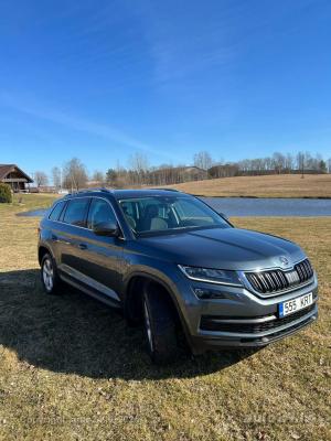 Серый Шкода Kodiaq 2020 в Таллин, объемом двигателя 2.00 л и пробегом 100 тыс. км за 28500 €, фото  на AUTOMOTO.COM.LV
